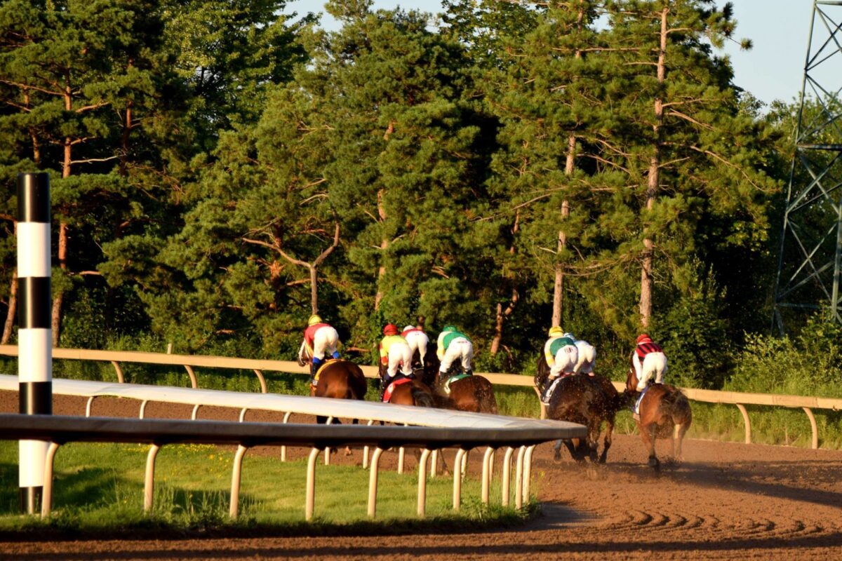 Fort Erie Racetrack Jockeys Canada