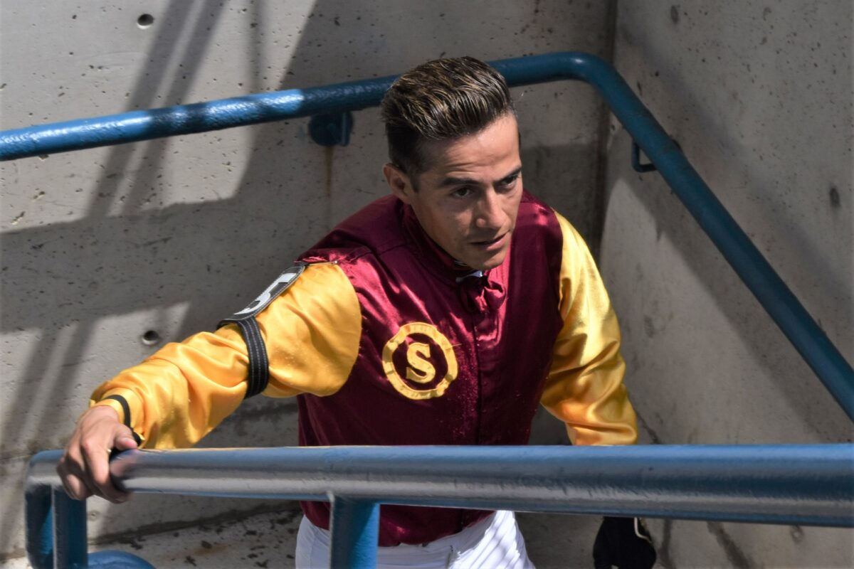 Luis Contreras - Jockeys Canada