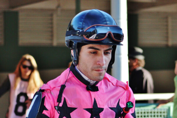 Ismael Mosqueira - Jockeys Canada