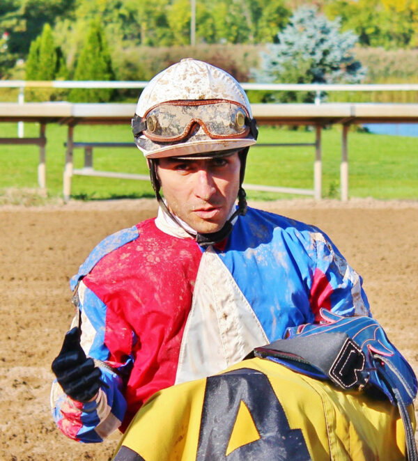 Ismael Mosqueira - Jockeys Canada