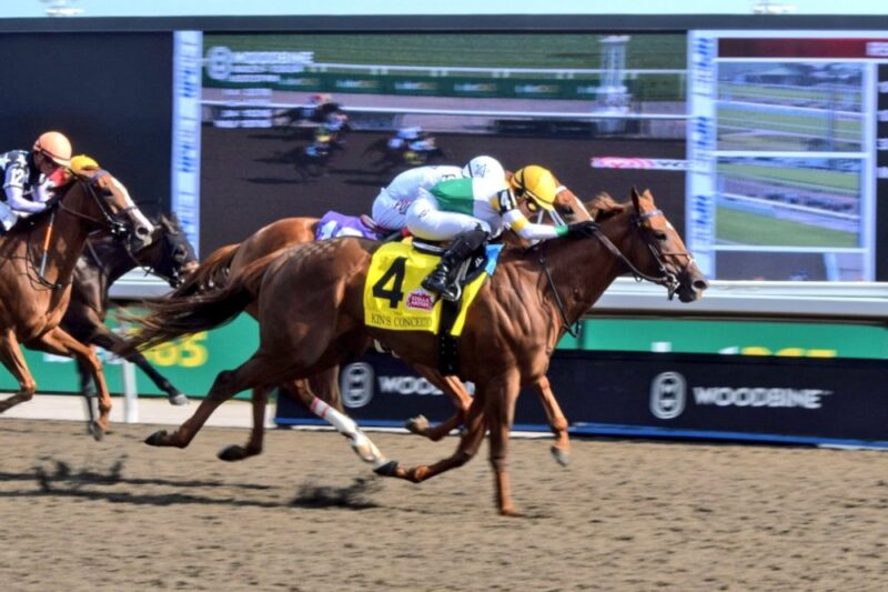 Sofia Vives - Jockeys Canada